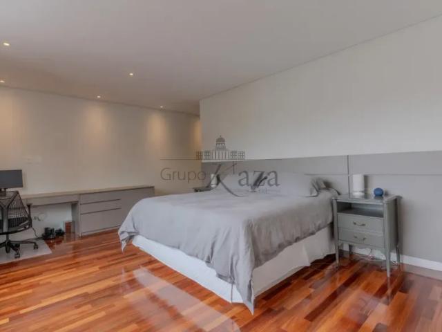 Casa Sobrado Brooklin 4 Suítes 485m² Próximo a Sociedade Hípica Paulista