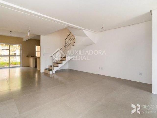 CASA SOBRADO DE 3 DORMITORIOS SENDO 1 SUITE E 2 VAGAS NA HIPICA
