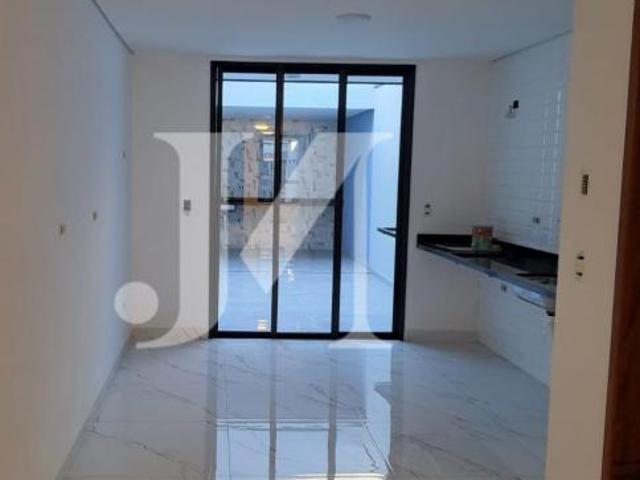 Casa sobrado de 170m², 3 Dormitórios sendo todos Suítes, Sala Conceito aberto e 3 Vagas Moóca