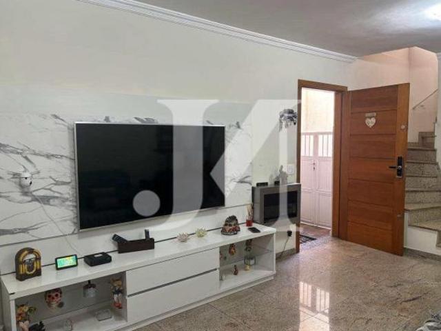 Casa Sobrado de 170m² Sendo 3 suítes, e 4 banheiros no total, com 2 vagas Tatuapé