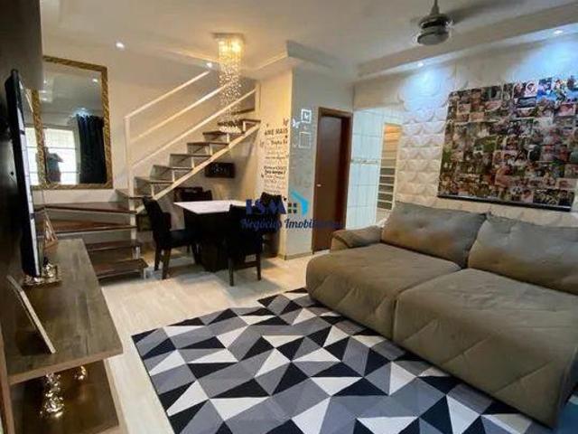 Casa sobrado de 2 dormitórios à venda no bairro Parque Yolanda