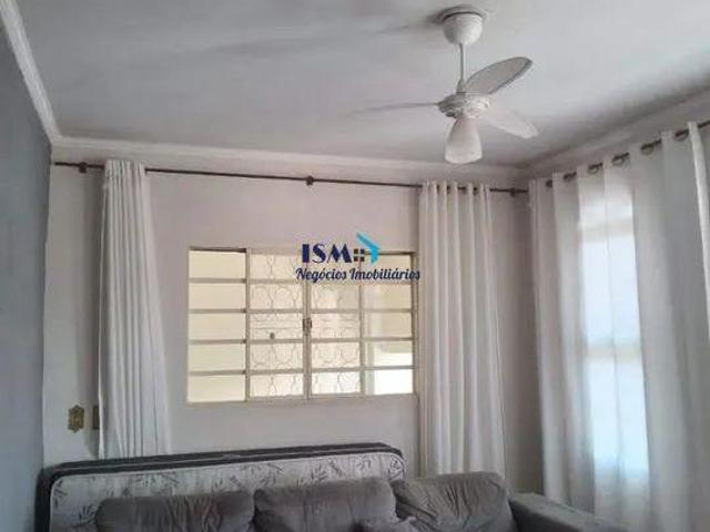 Casa sobrado de 4 dormitórios a venda no bairro Vila Orozimbo Maia