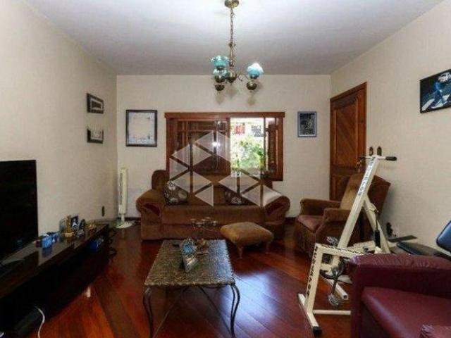 Casa Sobrado de 4 dormitórios com suite Nossa Senhora das Graças