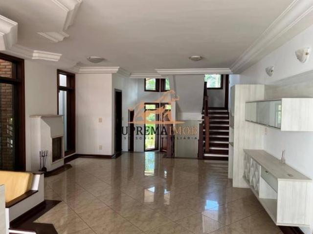 Casa sobrado de alto padrão à venda no Condomínio Constantino Matucci