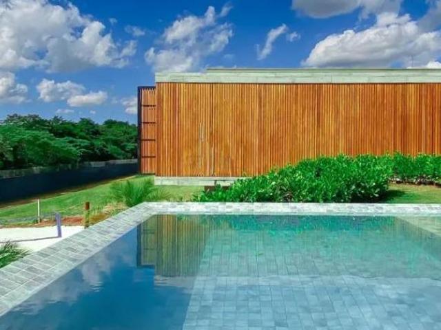 Casa sobrado de alto padrão à venda no Condomínio Quinta da Baroneza em Bragança Paulista SP