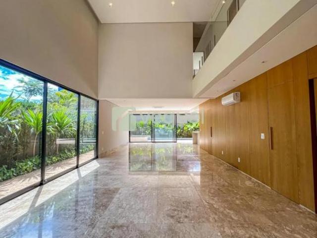 Casa Sobrado de alto padrão no Condomínio Buganvile, à venda Ribeirão Preto/SP