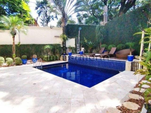 CASA SOBRADO DE ALTO PADRÃO NA VILA MADALENA 5 SUÍTES E PISCINA
