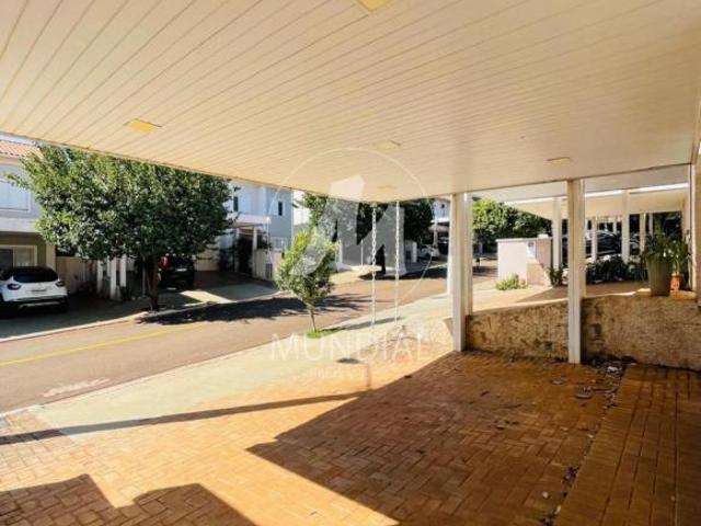 Casa sobrado em condominio 3 dormitórios/suite, cozinha planejada, portaria 24 horas, em condomíni