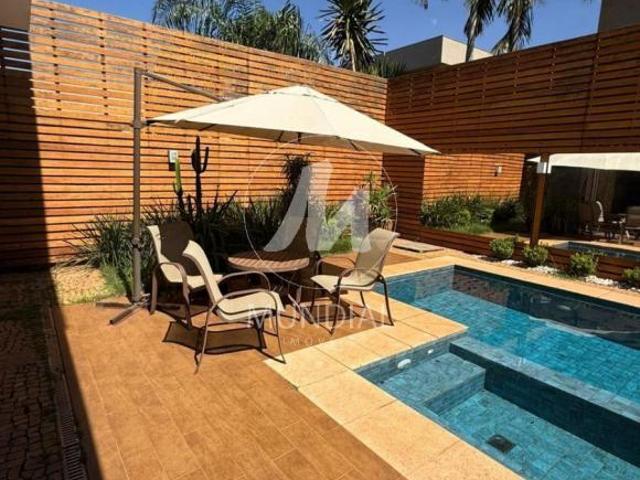 Casa sobrado em condominio 3 dormitórios/suite, cozinha planejada, portaria 24 horas, lazer, espaç