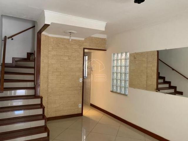 Casa Sobrado em condomínio, a venda em Campinas/SP