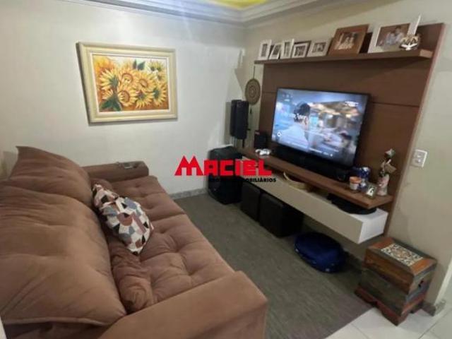CASA SOBRADO EM CONDOMÍNIO FECHADO NO JARDIM AMERICA, COM 3 DORMITÓRIOS,1 SUITE COM SACADA, 2 BANHEI