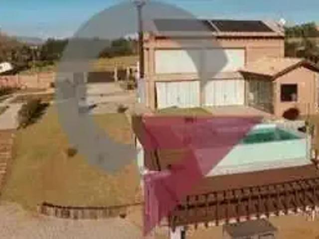 Casa / Sobrado em Condomínio para Locação em Taubaté/SP Chácara São Félix