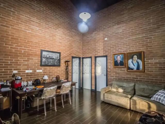 Casa / Sobrado em Condomínio para Locação em Taubaté/SP Chácaras Cataguá 4 Quartos