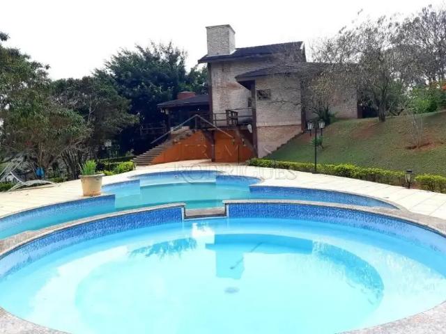 Casa / Sobrado em Condomínio para Locação em Taubaté/SP Chácaras Cataguá 6 Quartos