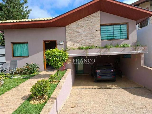 Casa / Sobrado em Condomínio para Locação em Taubaté/SP Esplanada Independência 4 Quartos