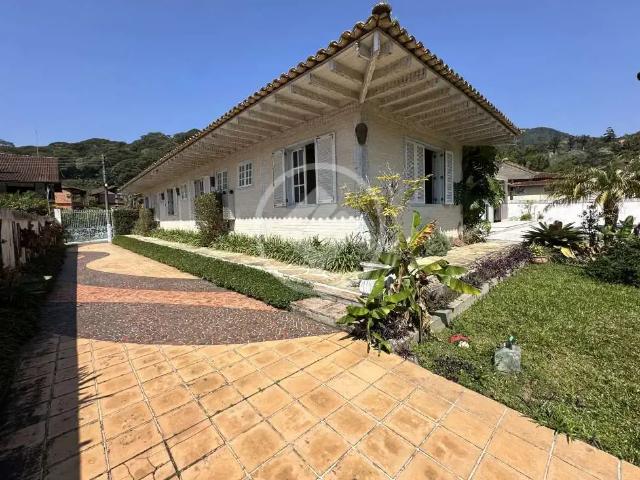 Casa / Sobrado em Condomínio para Locação em Teresópolis/RJ Carlos Guinle 4 Quartos