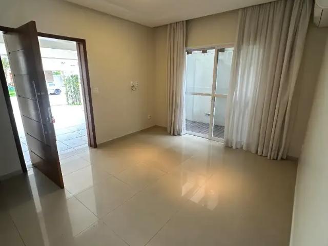 Casa / Sobrado em Condomínio para Locação em Tremembé/SP Campos do Conde 3 Quartos