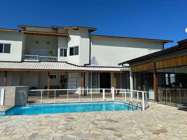 Casa / Sobrado em Condomínio para Locação em Tremembé/SP Village da Serra 5 Quartos