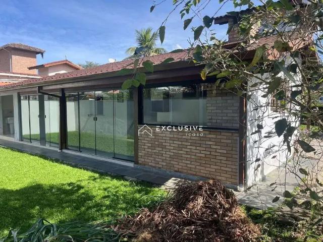 Casa / Sobrado em Condomínio para Locação em Ubatuba/SP Horto 3 Quartos