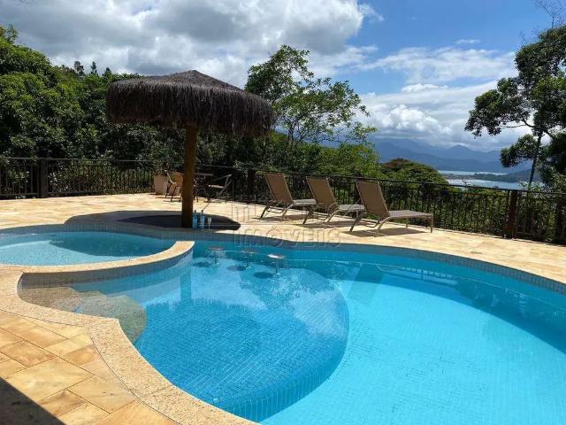 Casa / Sobrado em Condomínio para Locação em Ubatuba/SP Toninhas 3 Quartos