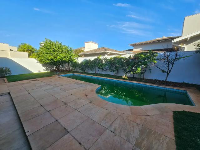 Casa / Sobrado em Condomínio para Locação em Uberaba/MG Flamboyant Residencial Park 3 Quartos
