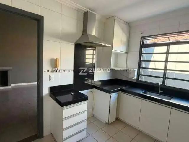 Casa / Sobrado em Condomínio para Locação em Uberaba/MG Vila Arquelau 3 Quartos