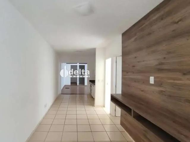 Casa / Sobrado em Condomínio para Locação em Uberlândia/MG Aclimação 3 Quartos