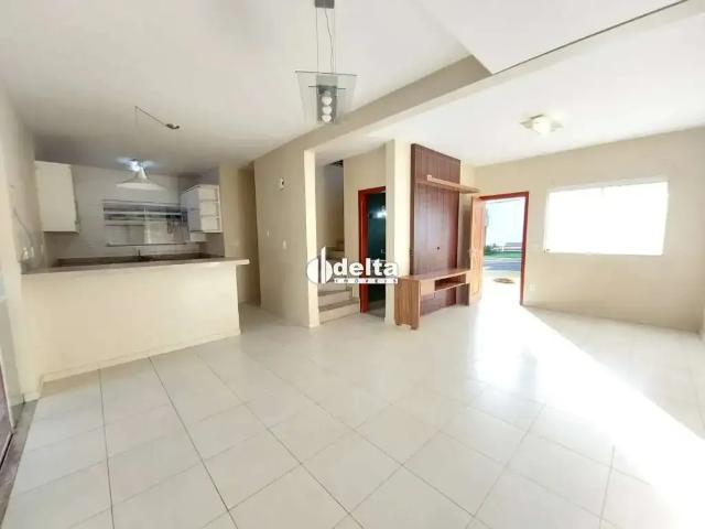 Casa / Sobrado em Condomínio para Locação em Uberlândia/MG Bosque dos Buritis 4 Quartos