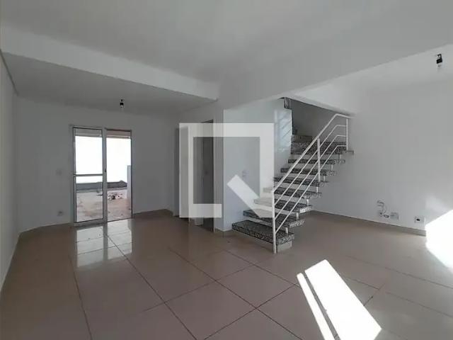 Casa / Sobrado em Condomínio para Locação em Uberlândia/MG Gávea 3 Quartos