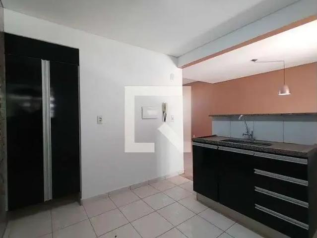 Casa / Sobrado em Condomínio para Locação em Uberlândia/MG Gávea 4 Quartos