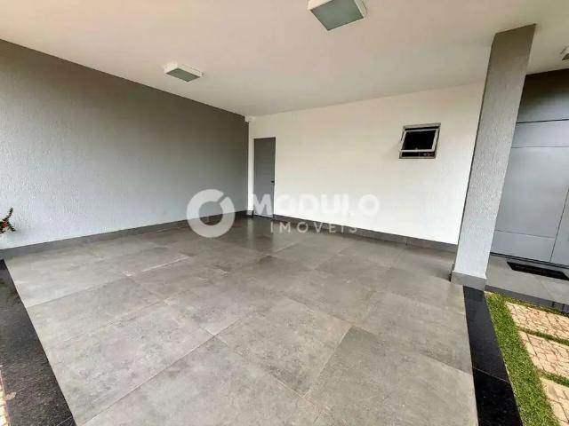 Casa / Sobrado em Condomínio para Locação em Uberlândia/MG Gávea 4 Quartos