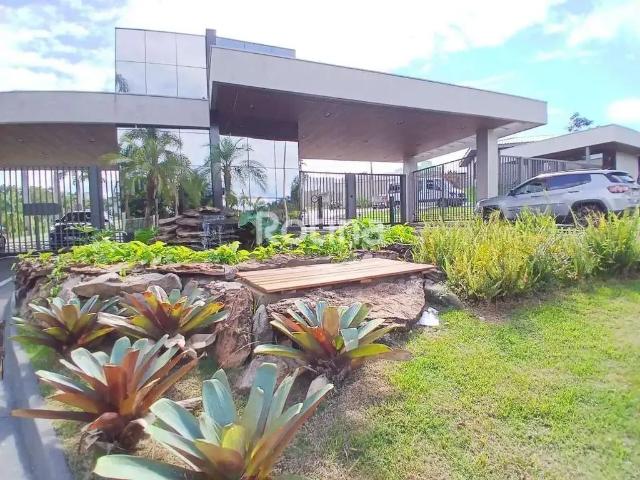 Casa / Sobrado em Condomínio para Locação em Uberlândia/MG Granja Marileusa 4 Quartos