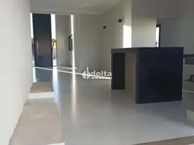 Casa / Sobrado em Condomínio para Locação em Uberlândia/MG Granja Marileusa 4 Quartos
