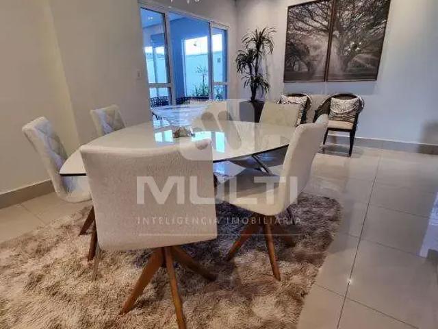 Casa / Sobrado em Condomínio para Locação em Uberlândia/MG Granja Marileusa 3 Quartos