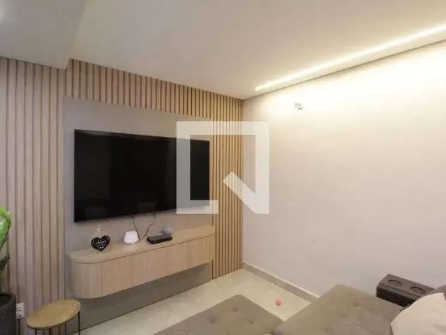 Casa / Sobrado em Condomínio para Locação em Uberlândia/MG Granja Marileusa 2 Quartos