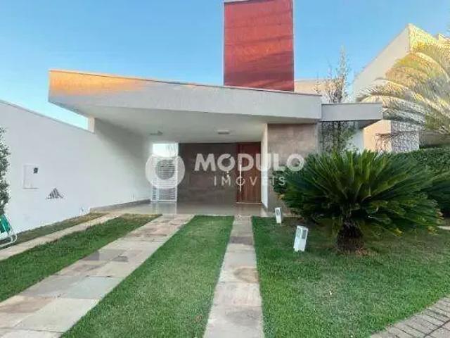 Casa / Sobrado em Condomínio para Locação em Uberlândia/MG Jardim Botânico 3 Quartos