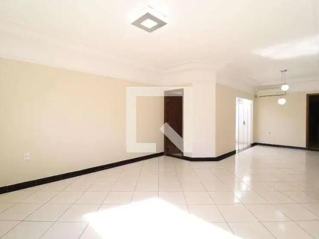 Casa / Sobrado em Condomínio para Locação em Uberlândia/MG Jardim Holanda 3 Quartos