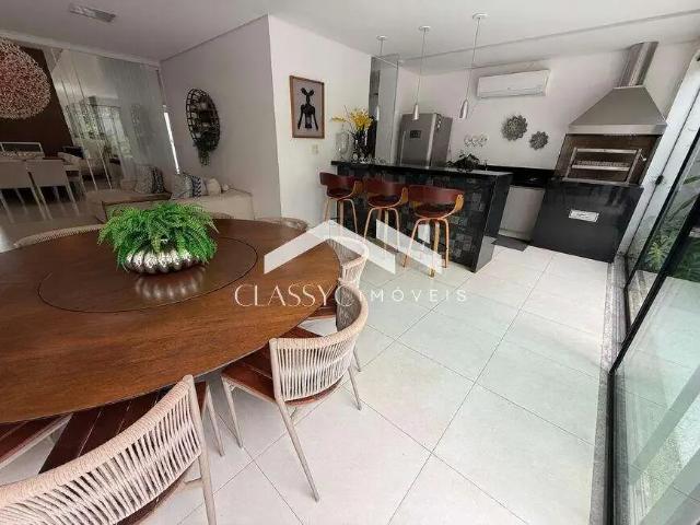 Casa / Sobrado em Condomínio para Locação em Uberlândia/MG Jardim Karaíba 3 Quartos