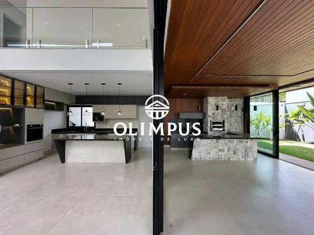 Casa / Sobrado em Condomínio para Locação em Uberlândia/MG Jardim Sul 4 Quartos