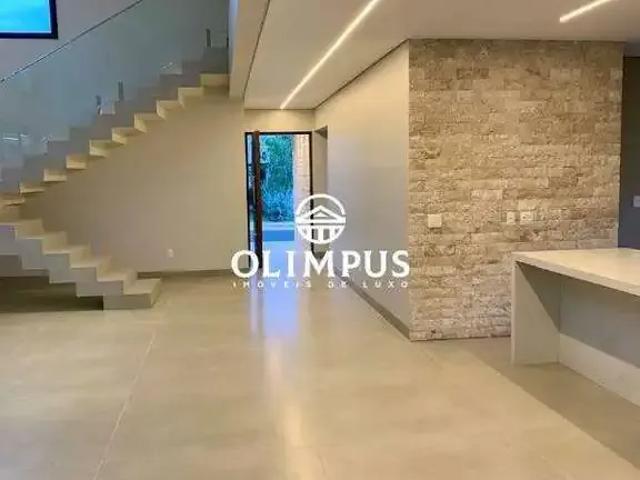 Casa / Sobrado em Condomínio para Locação em Uberlândia/MG Jardim Sul 4 Quartos