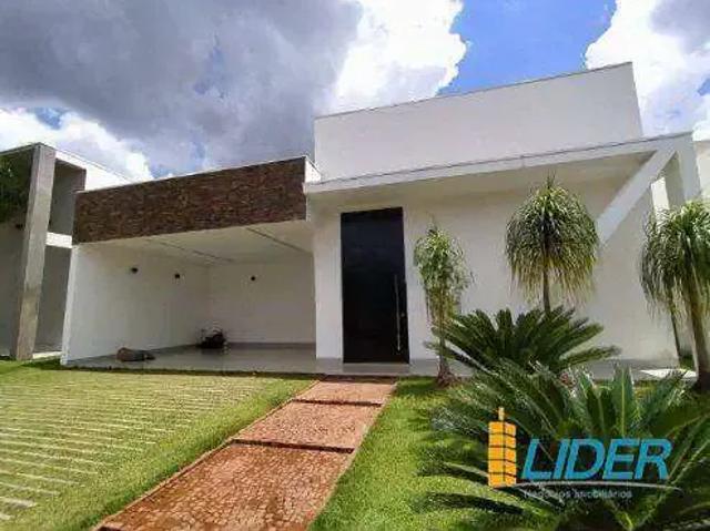 Casa / Sobrado em Condomínio para Locação em Uberlândia/MG Jardim Sul 3 Quartos