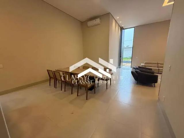 Casa / Sobrado em Condomínio para Locação em Uberlândia/MG Jardim Sul 3 Quartos