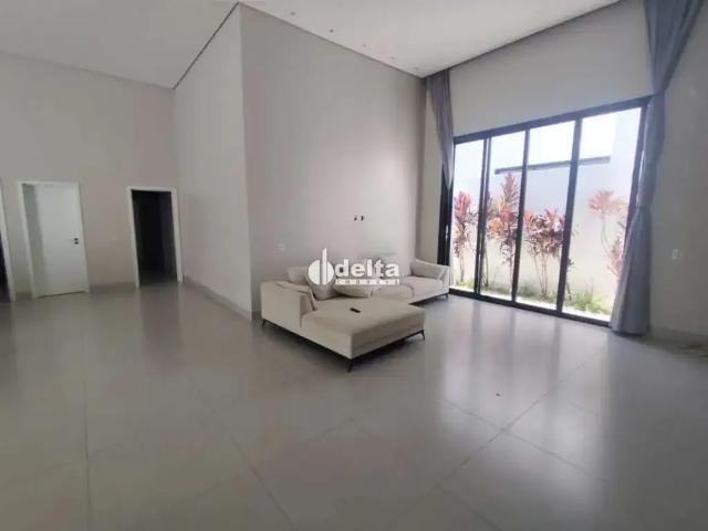 Casa / Sobrado em Condomínio para Locação em Uberlândia/MG Jardim Sul 3 Quartos