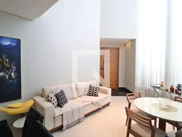 Casa / Sobrado em Condomínio para Locação em Uberlândia/MG Lagoinha 3 Quartos