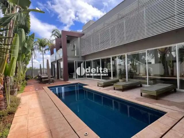 Casa / Sobrado em Condomínio para Locação em Uberlândia/MG Morada da Colina 4 Quartos