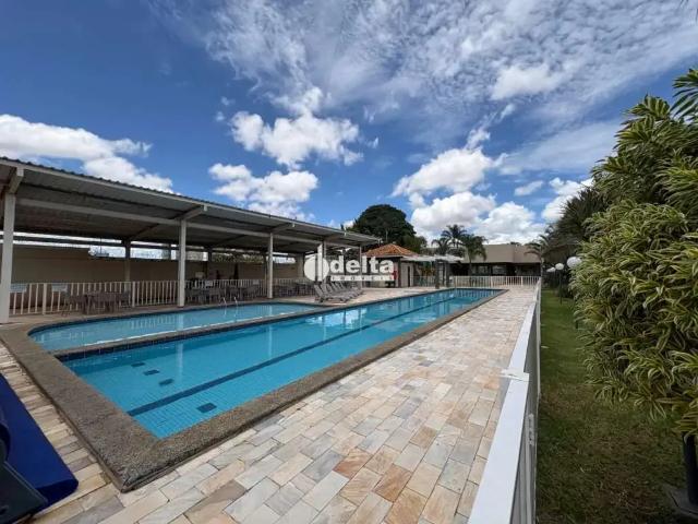 Casa / Sobrado em Condomínio para Locação em Uberlândia/MG Jardim Sul 3 Quartos