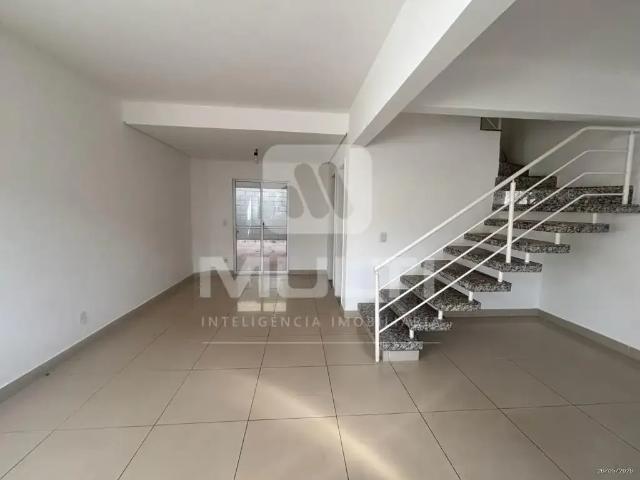 Casa / Sobrado em Condomínio para Locação em Uberlândia/MG Morada da Colina 3 Quartos