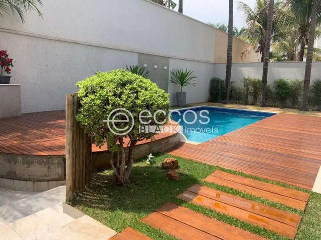 Casa / Sobrado em Condomínio para Locação em Uberlândia/MG Morada da Colina 3 Quartos