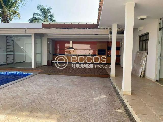 Casa / Sobrado em Condomínio para Locação em Uberlândia/MG Morada da Colina 3 Quartos