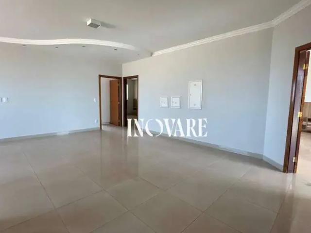 Casa / Sobrado em Condomínio para Locação em Uberlândia/MG Martins 4 Quartos